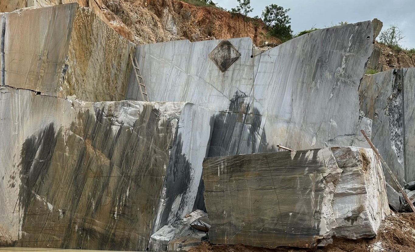 These quartzites Rock! – Galway Marble and Granite